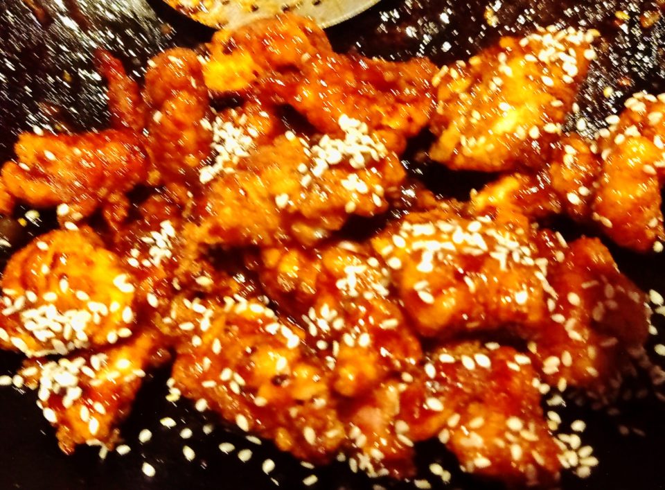 CRISPY SEASAME CHICKEN WITH A STICKY SAUCE : Ooh La Loire